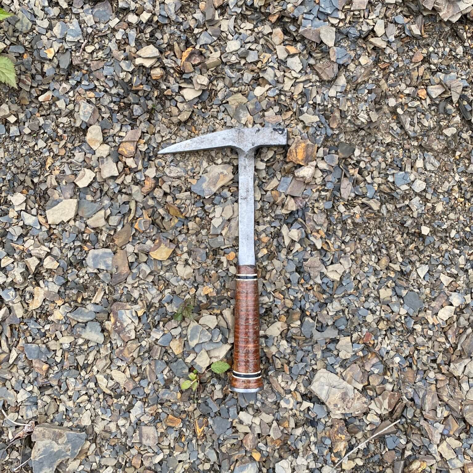 Fossil Hammers and other Geological Tools - Fossils of Parks Township